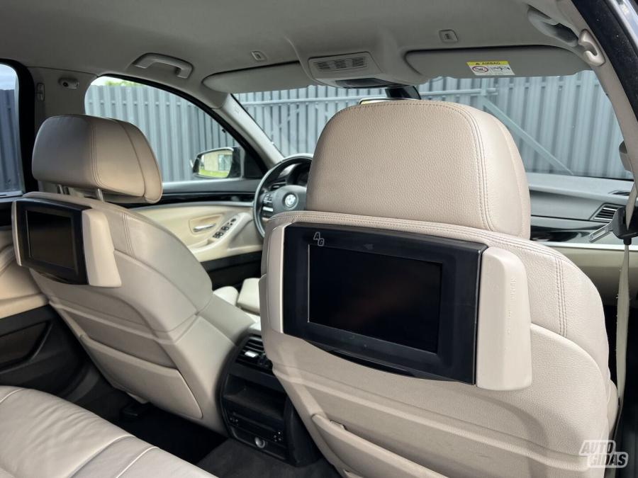 Melns BMW 530 2011 Viļņa, ar dzinēja tilpumu 3.00 L un nobraukumu 400 tūkst. km par 8800 €, foto 21 vietnē AUTOMOTO.COM.LV
