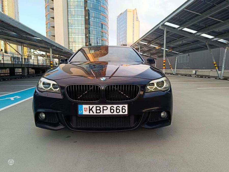 Черный БМВ 530 2011 в Вильнюс, объемом двигателя 2.99 л и пробегом 318 тыс. км за 9750 €, фото 1 на AUTOMOTO.COM.LV