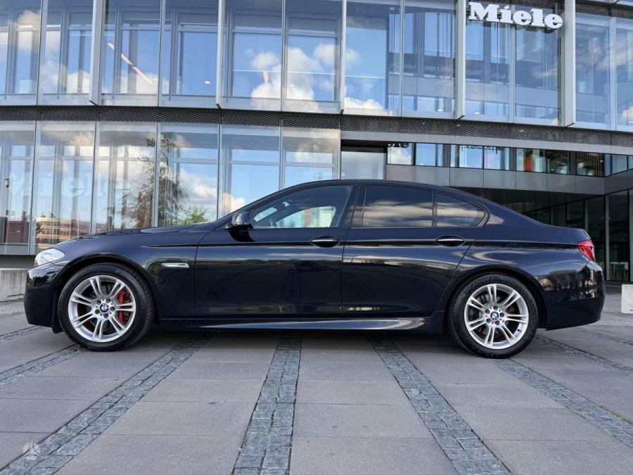 Melns BMW 530 2011 Viļņa, ar dzinēja tilpumu 0.00 L un nobraukumu 310 tūkst. km par 9890 €, foto 3 vietnē AUTOMOTO.COM.LV