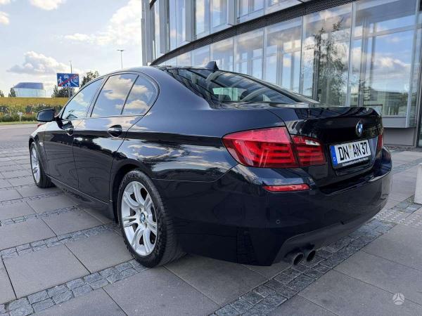 Melns BMW 530 2011 Viļņa, ar dzinēja tilpumu 0.00 L un nobraukumu 310 tūkst. km par 9890 €, foto 4 vietnē AUTOMOTO.COM.LV