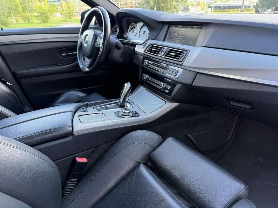 Melns BMW 530 2011 Viļņa, ar dzinēja tilpumu 0.00 L un nobraukumu 310 tūkst. km par 9890 €, foto 18 vietnē AUTOMOTO.COM.LV