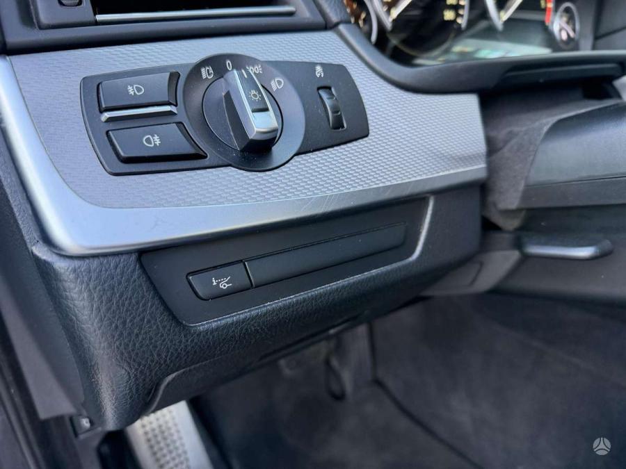 Melns BMW 530 2011 Viļņa, ar dzinēja tilpumu 0.00 L un nobraukumu 310 tūkst. km par 9890 €, foto 24 vietnē AUTOMOTO.COM.LV