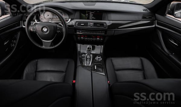 Black BMW 530 2011 in Jelgava, with an engine capacity of 3.00 L and mileage of 259 thousand km for 7790 €, photo 10 on AUTOMOTO.COM.LV