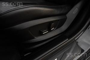 Black BMW 530 2011 in Jelgava, with an engine capacity of 3.00 L and mileage of 259 thousand km for 7790 €, photo 13 on AUTOMOTO.COM.LV