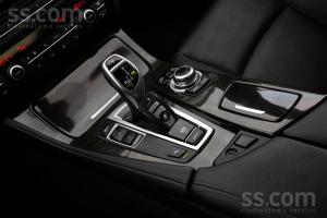 Black BMW 530 2011 in Jelgava, with an engine capacity of 3.00 L and mileage of 259 thousand km for 7790 €, photo 17 on AUTOMOTO.COM.LV