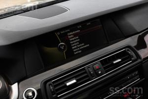 Black BMW 530 2011 in Jelgava, with an engine capacity of 3.00 L and mileage of 259 thousand km for 7790 €, photo 19 on AUTOMOTO.COM.LV