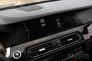Black BMW 530 2011 in Jelgava, with an engine capacity of 3.00 L and mileage of 259 thousand km for 7790 €, photo 20 on AUTOMOTO.COM.LV