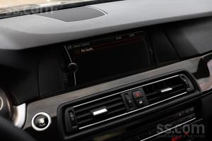 Black BMW 530 2011 in Jelgava, with an engine capacity of 3.00 L and mileage of 259 thousand km for 7790 €, photo 22 on AUTOMOTO.COM.LV