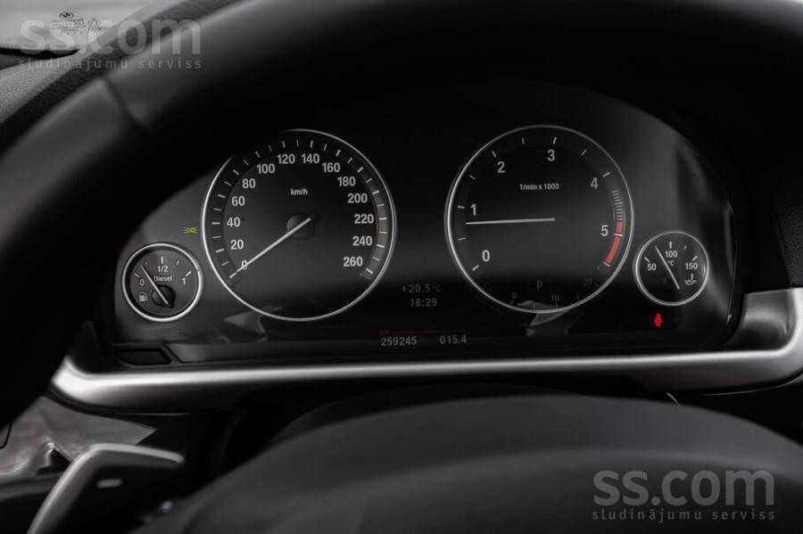 Black BMW 530 2011 in Jelgava, with an engine capacity of 3.00 L and mileage of 259 thousand km for 7790 €, photo 27 on AUTOMOTO.COM.LV