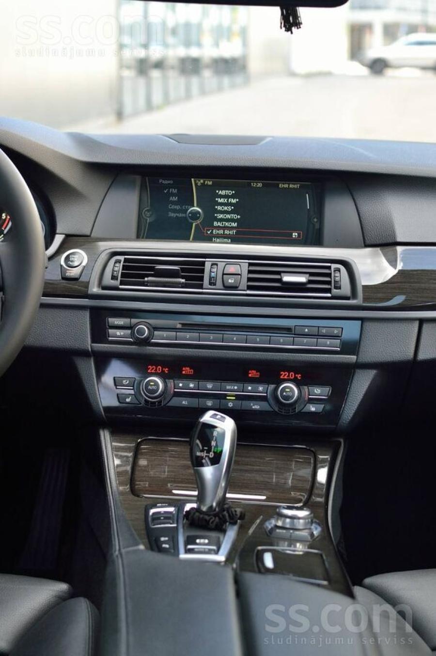 Black BMW 530 2011 in Riga, with an engine capacity of 3.00 L and mileage of 295 thousand km for 10500 €, photo 6 on AUTOMOTO.COM.LV