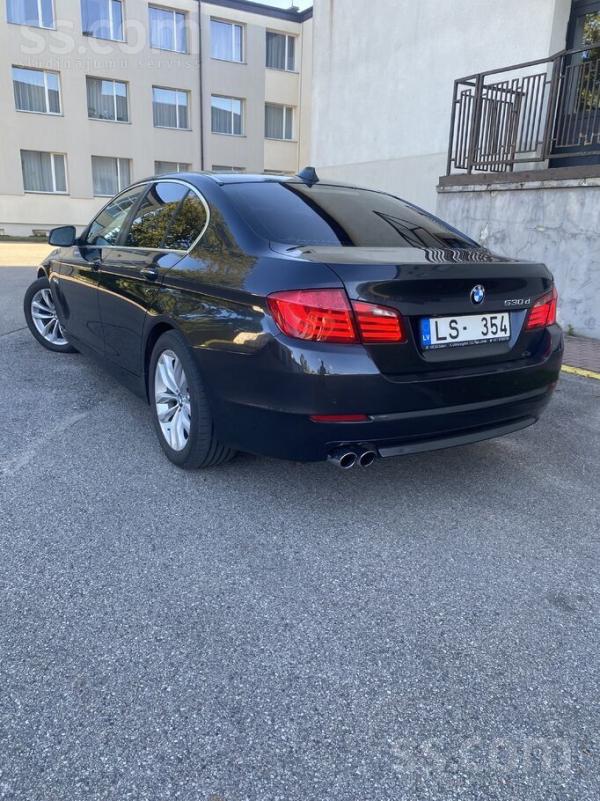 Melns BMW 530 2011 Gulbene, ar dzinēja tilpumu 3.00 L un nobraukumu 343 tūkst. km par 9200 €, foto 4 vietnē AUTOMOTO.COM.LV