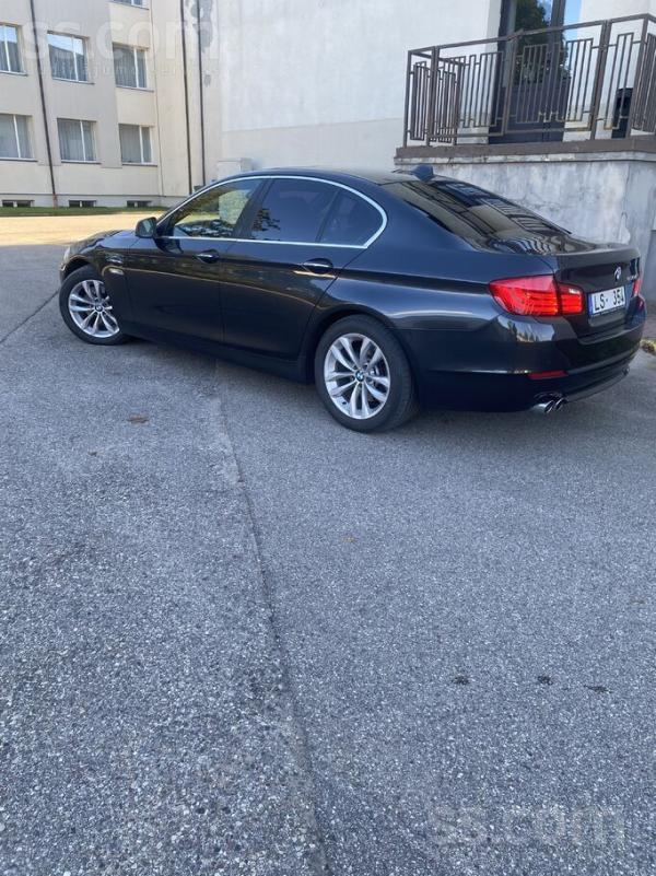 Melns BMW 530 2011 Gulbene, ar dzinēja tilpumu 3.00 L un nobraukumu 343 tūkst. km par 9200 €, foto 10 vietnē AUTOMOTO.COM.LV