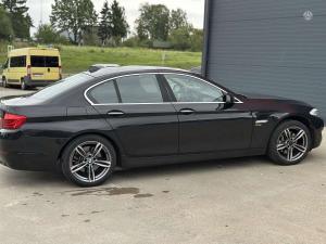 Black BMW 530 2011 in Kaunas, with an engine capacity of 2.99 L and mileage of 339 thousand km for 7850 €, photo 9 on AUTOMOTO.COM.LV
