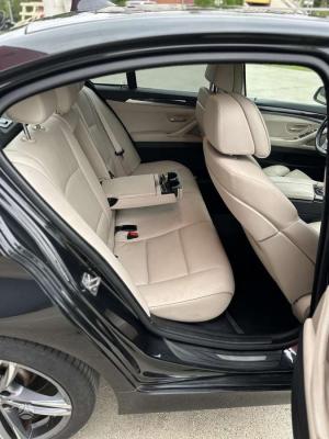 Black BMW 530 2011 in Kaunas, with an engine capacity of 2.99 L and mileage of 339 thousand km for 7850 €, photo 22 on AUTOMOTO.COM.LV