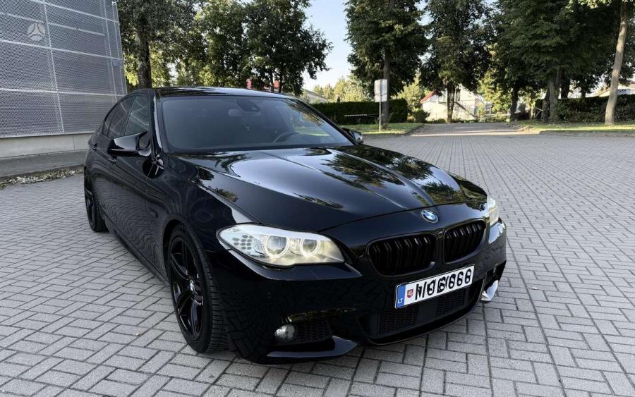 Black BMW 530 2011 in Marijampole, with an engine capacity of 2.99 L and mileage of 306 thousand km for 9400 €, photo 1 on AUTOMOTO.COM.LV