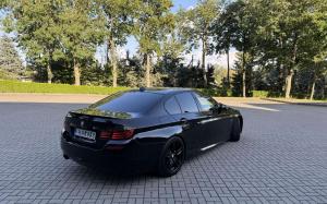 Black BMW 530 2011 in Marijampole, with an engine capacity of 2.99 L and mileage of 306 thousand km for 9400 €, photo 8 on AUTOMOTO.COM.LV
