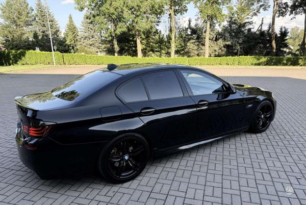 BMW 530 2011 Marijampole vietnē Melns BMW 530 2011 Marijampole, ar dzinēja tilpumu 2.99 L un nobraukumu 306 tūkst. km par 9400 €, foto 9 vietnē AUTOMOTO.COM.LV