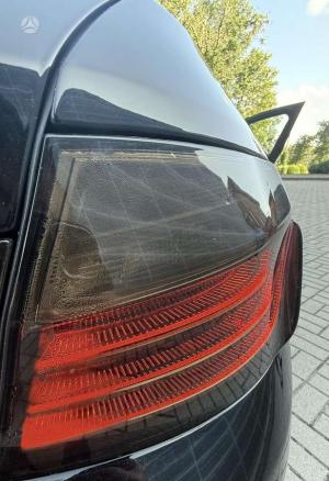 Black BMW 530 2011 in Marijampole, with an engine capacity of 2.99 L and mileage of 306 thousand km for 9400 €, photo 42 on AUTOMOTO.COM.LV