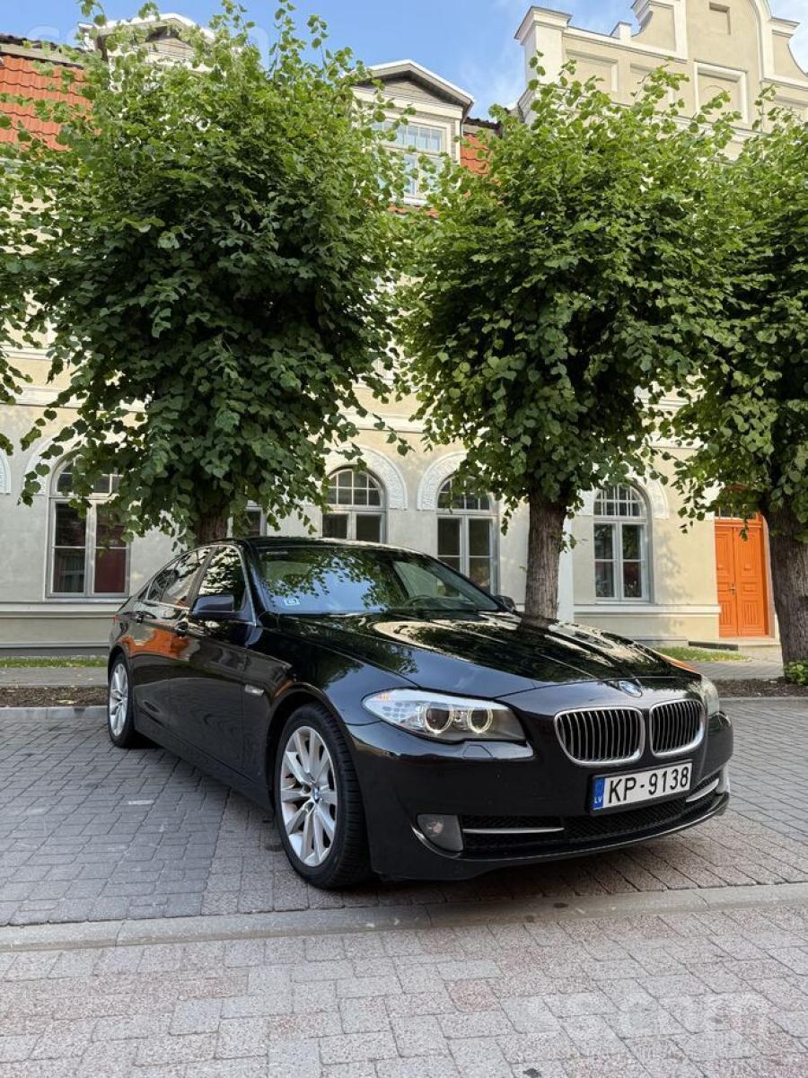 Black BMW 530 2012 in Kuldiga, with an engine capacity of 3.00 L and mileage of 0 thousand km for 8000 €, photo 1 on AUTOMOTO.COM.LV
