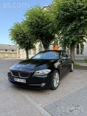 Black BMW 530 2012 in Kuldiga, with an engine capacity of 3.00 L and mileage of 0 thousand km for 8000 €, photo 4 on AUTOMOTO.COM.LV