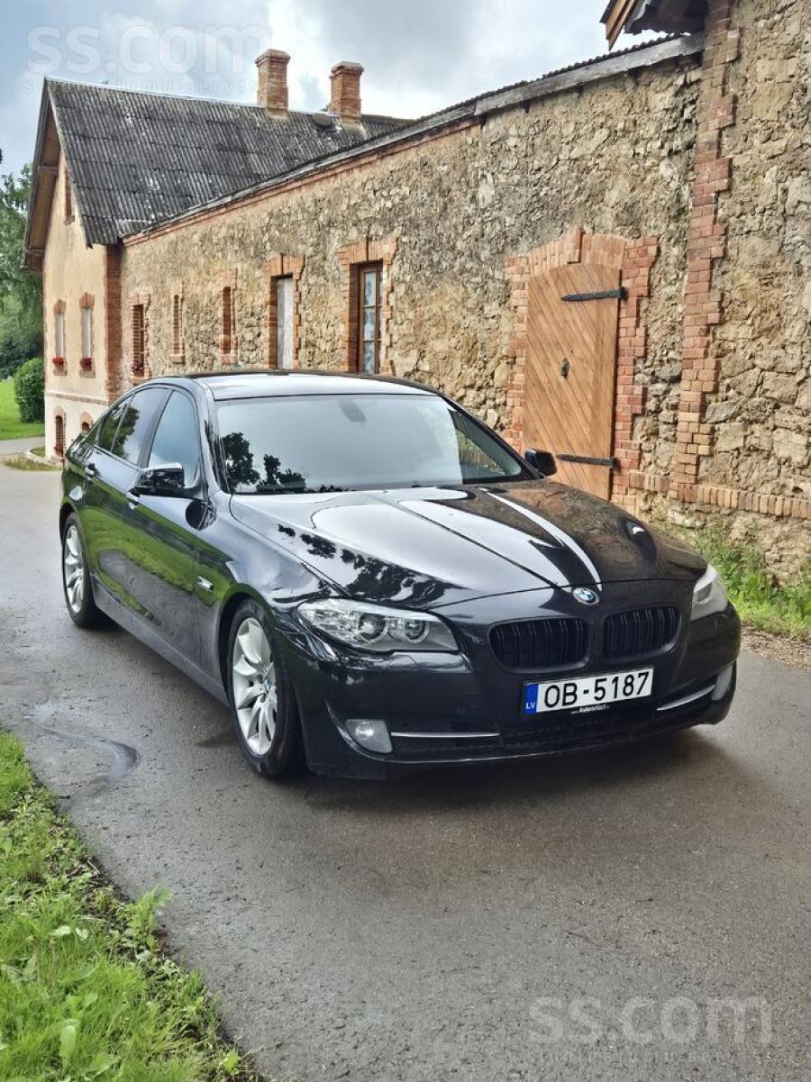 Melns BMW 530 2012 Bauska, ar dzinēja tilpumu 3.00 L un nobraukumu 0 tūkst. km par 9600 €, foto 2 vietnē AUTOMOTO.COM.LV