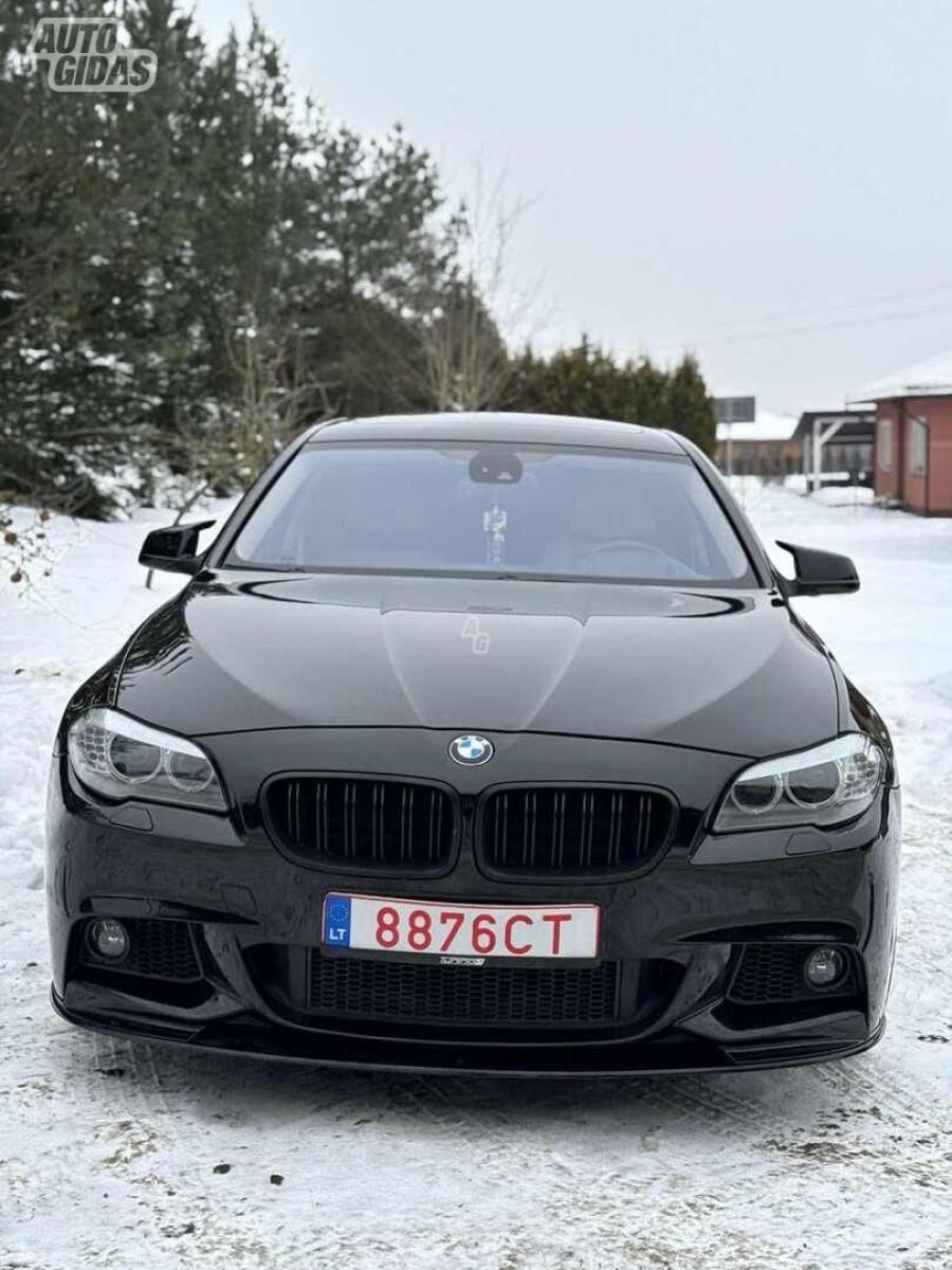 Black BMW 530 2012 in Elektrenai, with an engine capacity of 3.00 L and mileage of 210 thousand km for 11500 €, photo 3 on AUTOMOTO.COM.LV