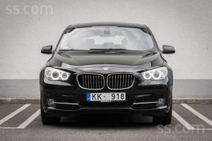 Black BMW 530 2012 in Riga, with an engine capacity of 3.00 L and mileage of 0 thousand km for 9650 €, photo 3 on AUTOMOTO.COM.LV