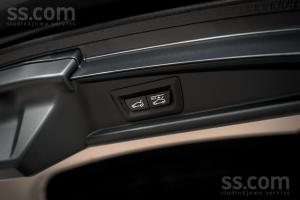 Black BMW 530 2012 in Riga, with an engine capacity of 3.00 L and mileage of 0 thousand km for 9650 €, photo 9 on AUTOMOTO.COM.LV