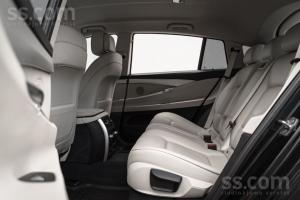 Black BMW 530 2012 in Riga, with an engine capacity of 3.00 L and mileage of 0 thousand km for 9650 €, photo 13 on AUTOMOTO.COM.LV