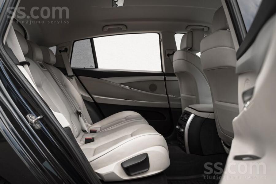 Black BMW 530 2012 in Riga, with an engine capacity of 3.00 L and mileage of 0 thousand km for 9650 €, photo 14 on AUTOMOTO.COM.LV