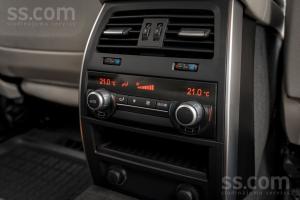 Black BMW 530 2012 in Riga, with an engine capacity of 3.00 L and mileage of 0 thousand km for 9650 €, photo 15 on AUTOMOTO.COM.LV