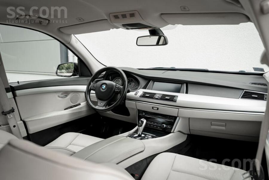 Black BMW 530 2012 in Riga, with an engine capacity of 3.00 L and mileage of 0 thousand km for 9650 €, photo 16 on AUTOMOTO.COM.LV