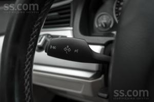 Black BMW 530 2012 in Riga, with an engine capacity of 3.00 L and mileage of 0 thousand km for 9650 €, photo 17 on AUTOMOTO.COM.LV
