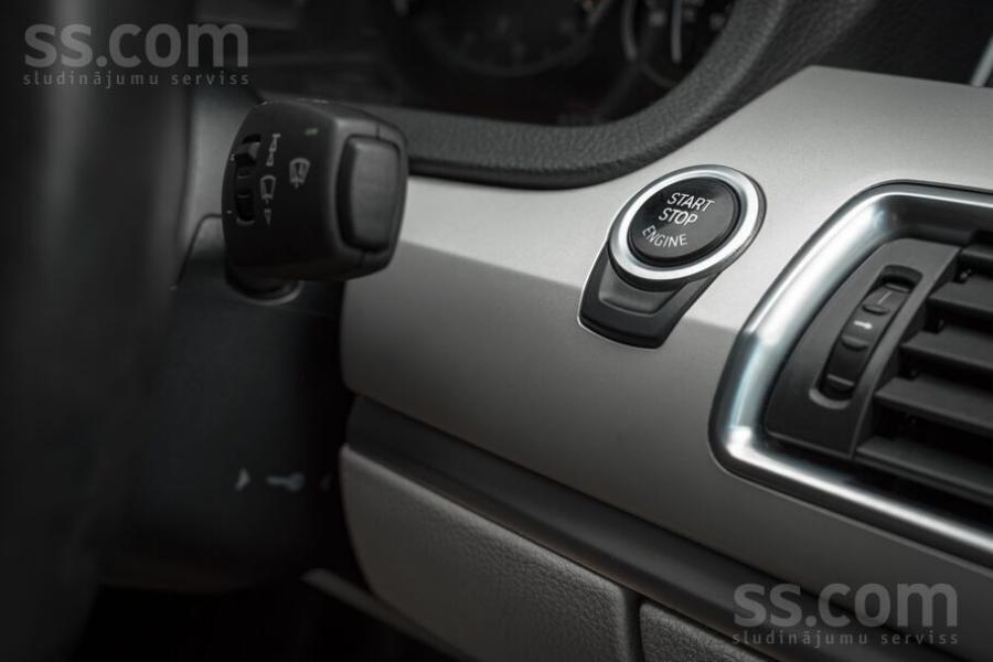 Black BMW 530 2012 in Riga, with an engine capacity of 3.00 L and mileage of 0 thousand km for 9650 €, photo 20 on AUTOMOTO.COM.LV