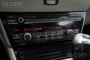 Black BMW 530 2012 in Riga, with an engine capacity of 3.00 L and mileage of 0 thousand km for 9650 €, photo 22 on AUTOMOTO.COM.LV