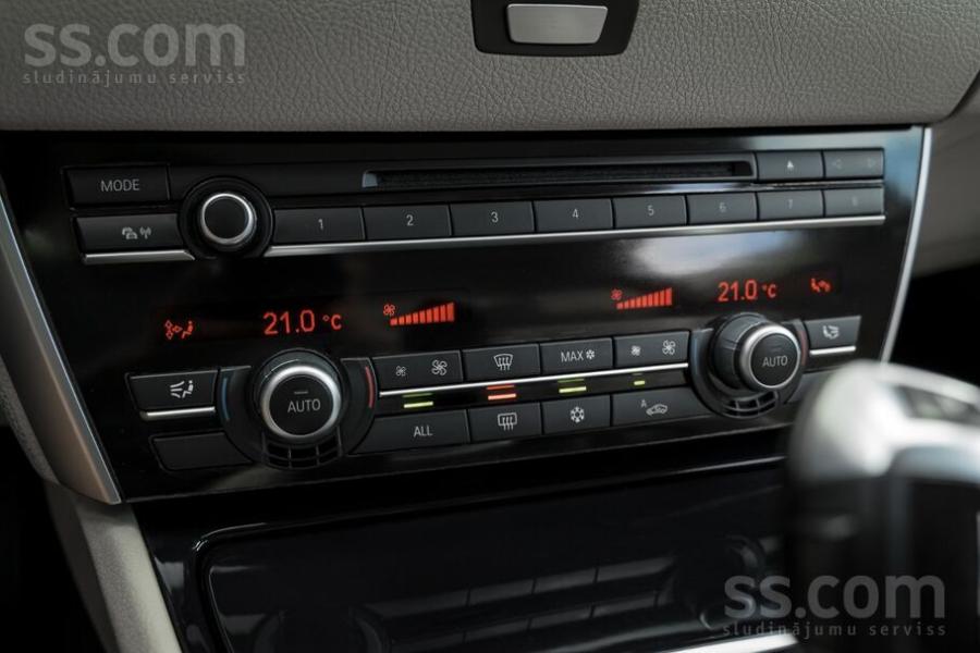 Black BMW 530 2012 in Riga, with an engine capacity of 3.00 L and mileage of 0 thousand km for 9650 €, photo 22 on AUTOMOTO.COM.LV