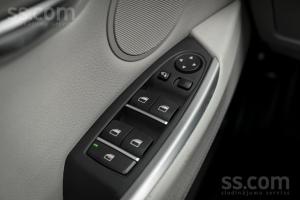 Black BMW 530 2012 in Riga, with an engine capacity of 3.00 L and mileage of 0 thousand km for 9650 €, photo 29 on AUTOMOTO.COM.LV