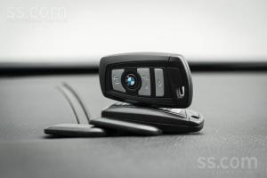 Black BMW 530 2012 in Riga, with an engine capacity of 3.00 L and mileage of 0 thousand km for 9650 €, photo 31 on AUTOMOTO.COM.LV