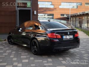 Черный БМВ 530 2012 в Лиепая, объемом двигателя 3.00 л и пробегом 256 тыс. км за 13200 €, фото 3 на AUTOMOTO.COM.LV
