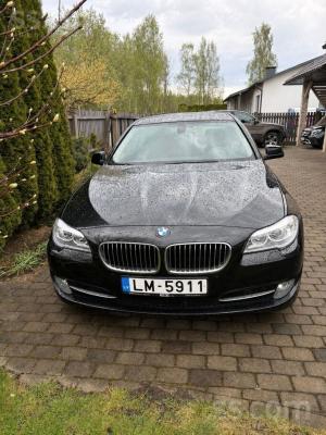 Melns BMW 530 2012 Rīga, ar dzinēja tilpumu 3.00 L un nobraukumu 294 tūkst. km par 9200 €, foto  vietnē AUTOMOTO.COM.LV