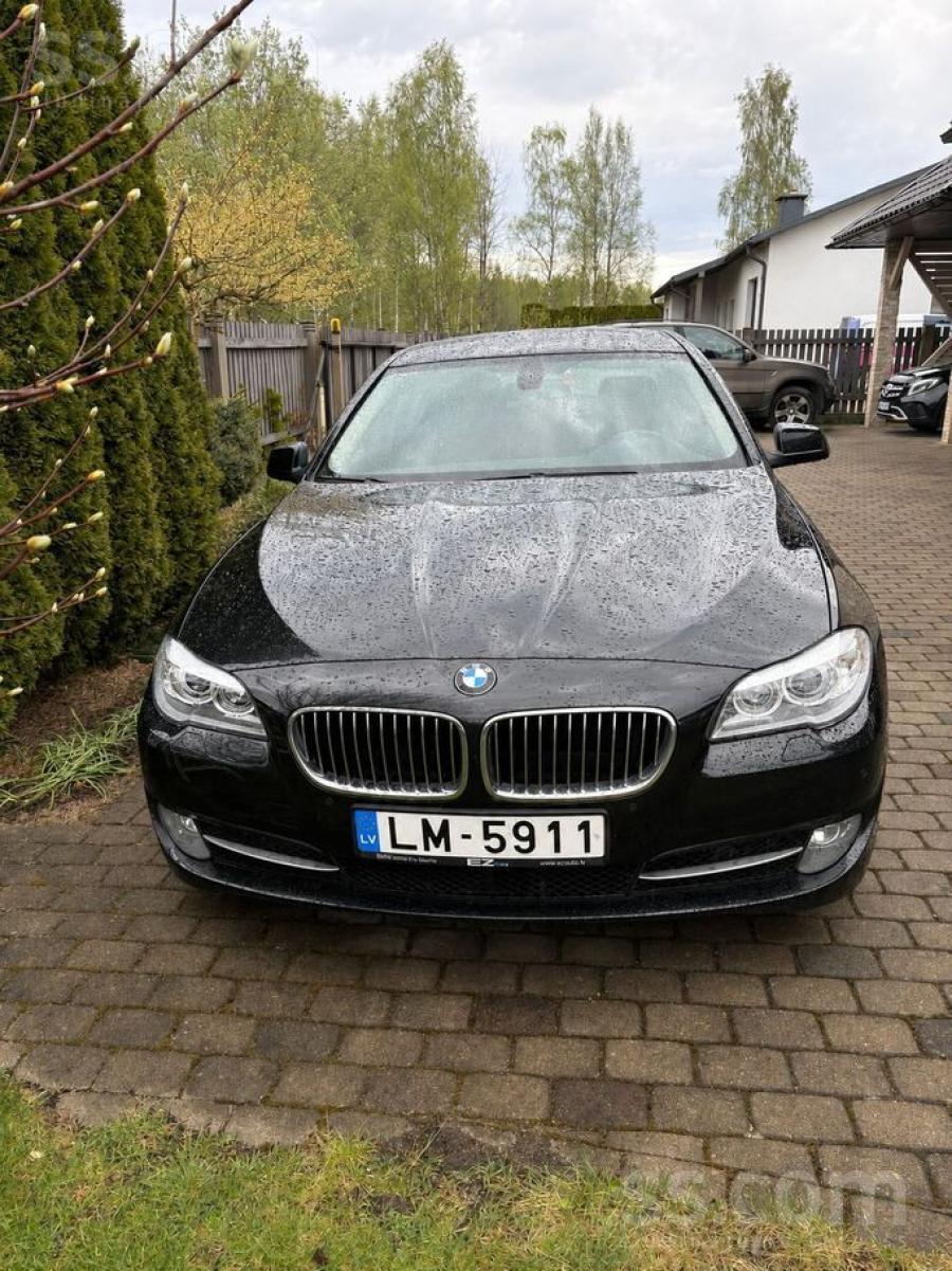Melns BMW 530 2012 Rīga, ar dzinēja tilpumu 3.00 L un nobraukumu 294 tūkst. km par 9200 €, foto 1 vietnē AUTOMOTO.COM.LV