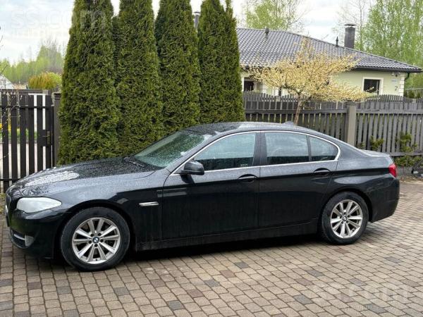 Melns BMW 530 2012 Rīga, ar dzinēja tilpumu 3.00 L un nobraukumu 294 tūkst. km par 9200 €, foto 2 vietnē AUTOMOTO.COM.LV