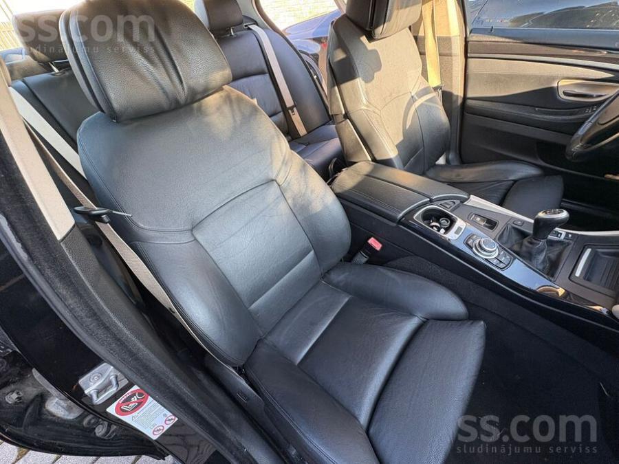 Melns BMW 530 2012 Rīga, ar dzinēja tilpumu 3.00 L un nobraukumu 294 tūkst. km par 9200 €, foto 9 vietnē AUTOMOTO.COM.LV