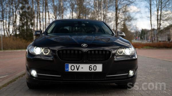 Melns BMW 530 2012 Rīga, ar dzinēja tilpumu 3.00 L un nobraukumu 240 tūkst. km par 9600 €, foto 4 vietnē AUTOMOTO.COM.LV