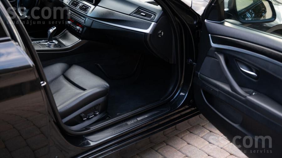 Melns BMW 530 2012 Rīga, ar dzinēja tilpumu 3.00 L un nobraukumu 240 tūkst. km par 9600 €, foto 15 vietnē AUTOMOTO.COM.LV