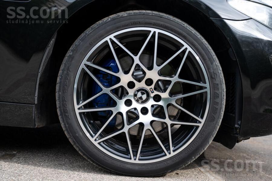 Melns BMW 530 2012 Rīga, ar dzinēja tilpumu 3.00 L un nobraukumu 240 tūkst. km par 9600 €, foto 28 vietnē AUTOMOTO.COM.LV