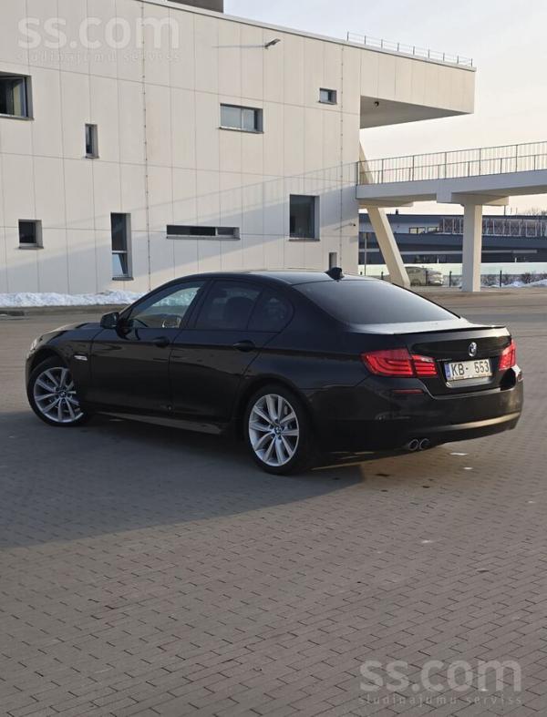 Melns BMW 530 2012 Rēzekne, ar dzinēja tilpumu 3.00 L un nobraukumu 0 tūkst. km par 12950 €, foto 3 vietnē AUTOMOTO.COM.LV