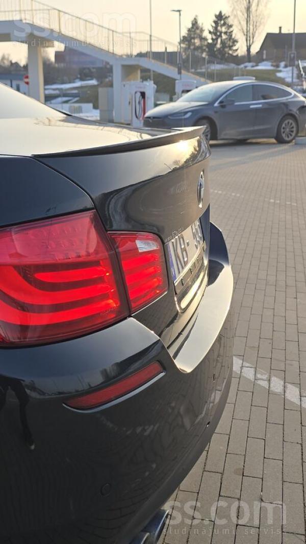 Melns BMW 530 2012 Rēzekne, ar dzinēja tilpumu 3.00 L un nobraukumu 0 tūkst. km par 12950 €, foto 6 vietnē AUTOMOTO.COM.LV