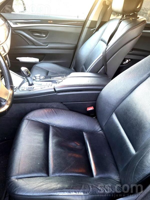 Black BMW 530 2012 in Riga, with an engine capacity of 3.00 L and mileage of 243 thousand km for 11500 €, photo 6 on AUTOMOTO.COM.LV