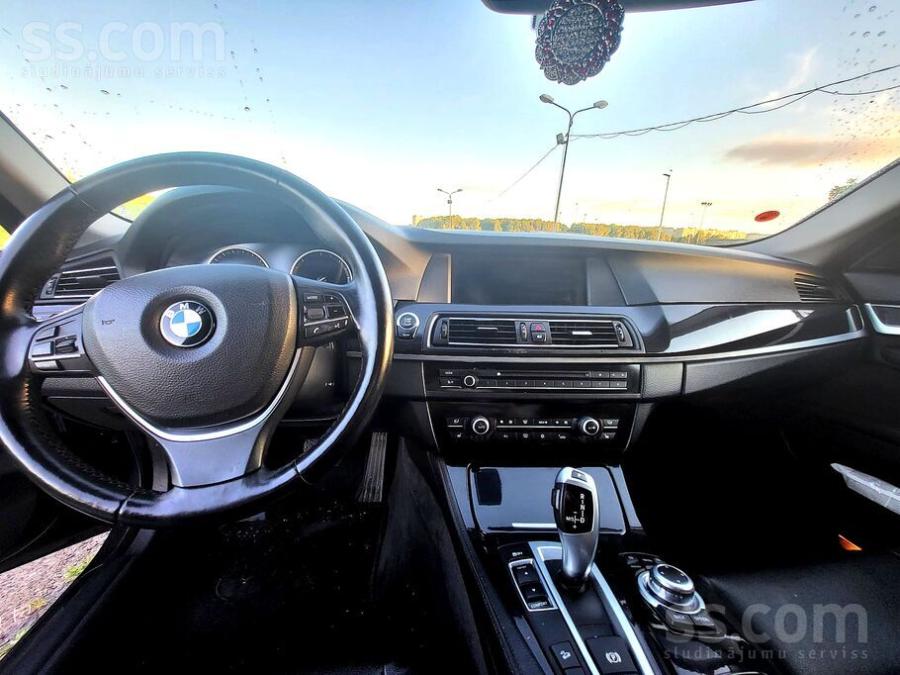 Melns BMW 530 2012 Rīga, ar dzinēja tilpumu 3.00 L un nobraukumu 243 tūkst. km par 11500 €, foto 4 vietnē AUTOMOTO.COM.LV